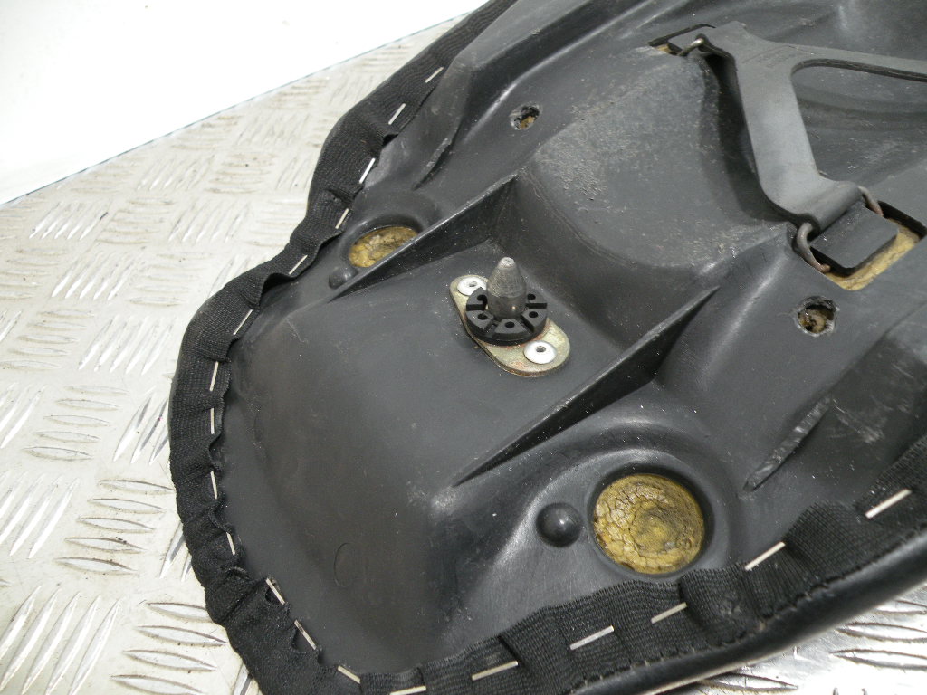 Selle TRIUMPH 955 SPRINT 4t -2000- | Motobike 60